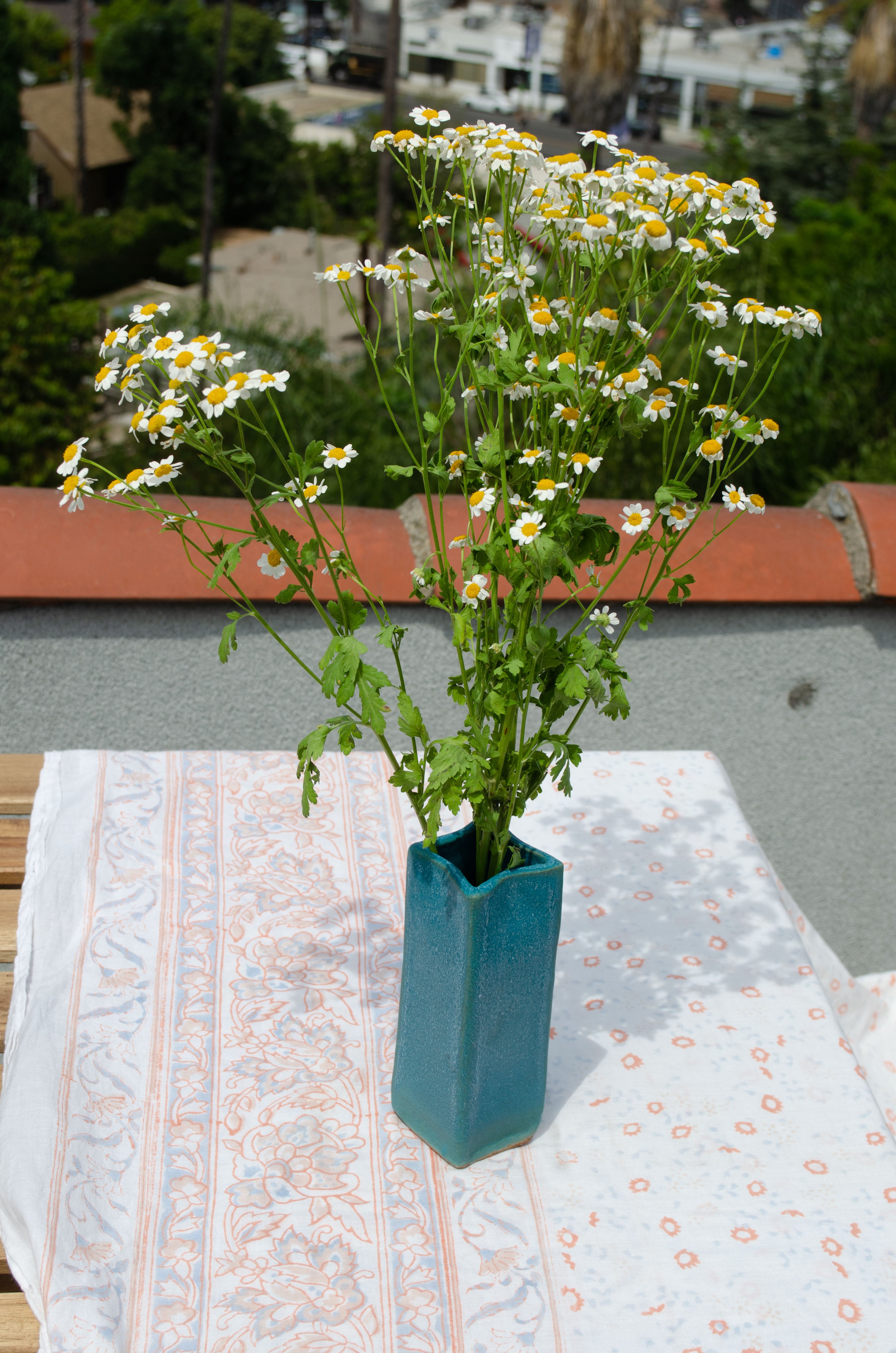 Twinkle Stem Vase – Alissa Rothman Ceramics